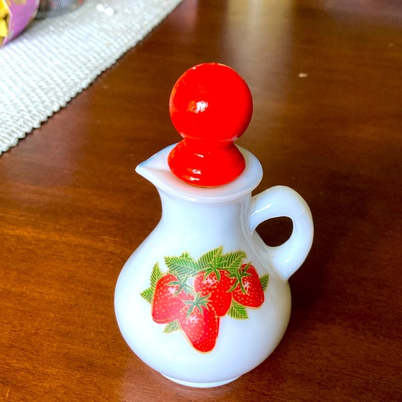 Avon | Accents | Vintage Avon Strawberries Cream Bath Foam Featuring ...
